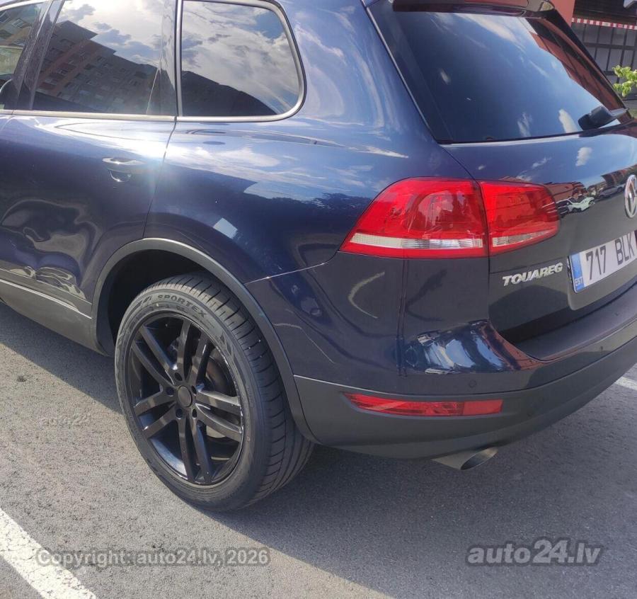 Blue Volkswagen Touareg 2014 in Tallinn, with an engine capacity of 3.00 L and mileage of 268 thousand km for 12490 €, photo 10 on AUTOMOTO.COM.LV