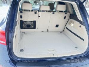 Zils Volkswagen Touareg 2014 Tallina, ar dzinēja tilpumu 3.00 L un nobraukumu 267 tūkst. km par 9900 €, foto 9 vietnē AUTOMOTO.COM.LV