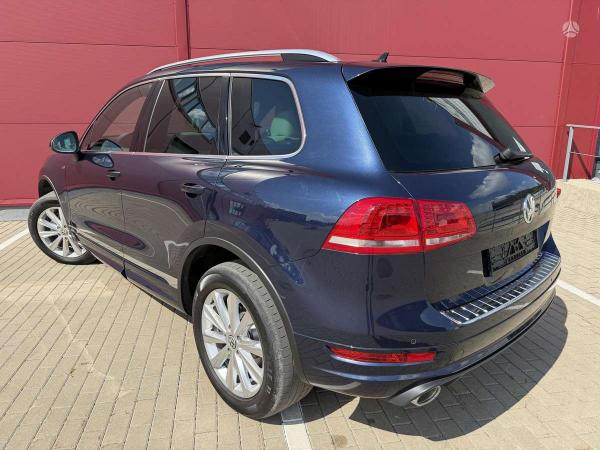 Volkswagen Touareg 2014 Kauņa vietnē Zils Volkswagen Touareg 2014 Kauņa, ar dzinēja tilpumu 2.97 L un nobraukumu 210 tūkst. km par 14500 €, foto 4 vietnē AUTOMOTO.COM.LV