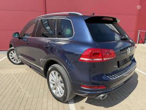 Blue Volkswagen Touareg 2014 in Kaunas, with an engine capacity of 2.97 L and mileage of 210 thousand km for 14500 €, photo 4 on AUTOMOTO.COM.LV