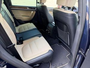 Blue Volkswagen Touareg 2014 in Kaunas, with an engine capacity of 2.97 L and mileage of 210 thousand km for 14500 €, photo 15 on AUTOMOTO.COM.LV