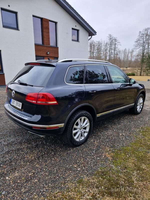 Zils Volkswagen Touareg 2015 Pērnava, ar dzinēja tilpumu 4.20 L un nobraukumu 239 tūkst. km par 19500 €, foto 5 vietnē AUTOMOTO.COM.LV