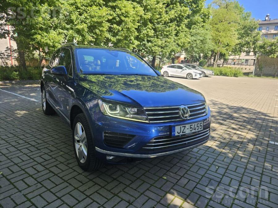 Zils Volkswagen Touareg 2015 Rīga, ar dzinēja tilpumu 3.00 L un nobraukumu 155 tūkst. km par 15600 €, foto 3 vietnē AUTOMOTO.COM.LV