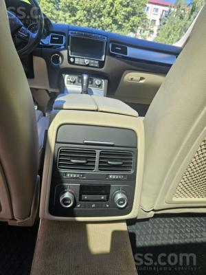 Zils Volkswagen Touareg 2015 Rīga, ar dzinēja tilpumu 3.00 L un nobraukumu 155 tūkst. km par 15600 €, foto 8 vietnē AUTOMOTO.COM.LV