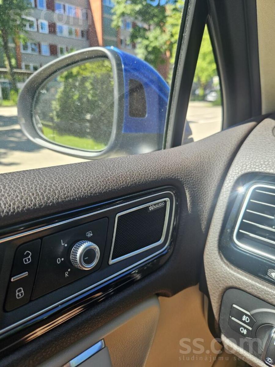 Zils Volkswagen Touareg 2015 Rīga, ar dzinēja tilpumu 3.00 L un nobraukumu 155 tūkst. km par 15600 €, foto 9 vietnē AUTOMOTO.COM.LV
