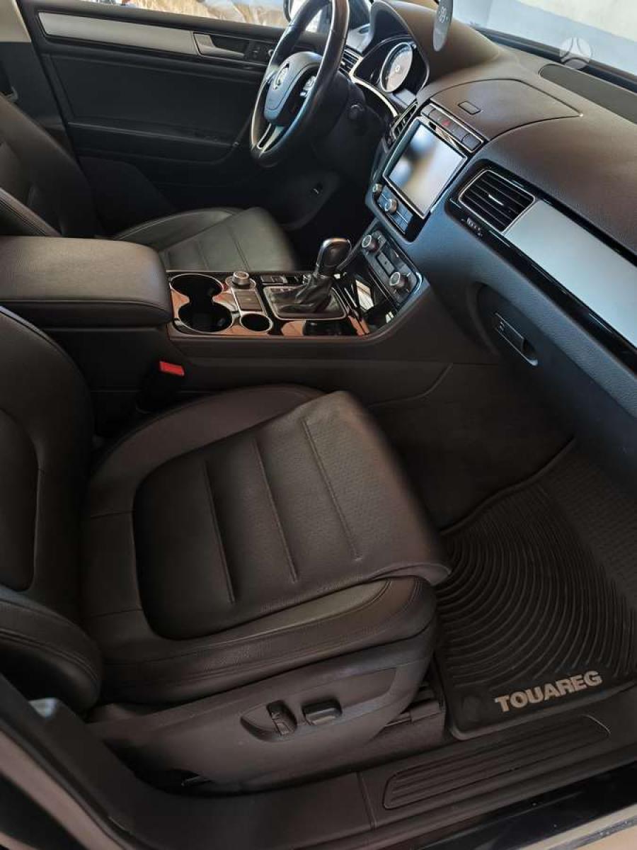 Zils Volkswagen Touareg 2016 Rietavas, ar dzinēja tilpumu 2.97 L un nobraukumu 131 tūkst. km par 16900 €, foto 12 vietnē AUTOMOTO.COM.LV