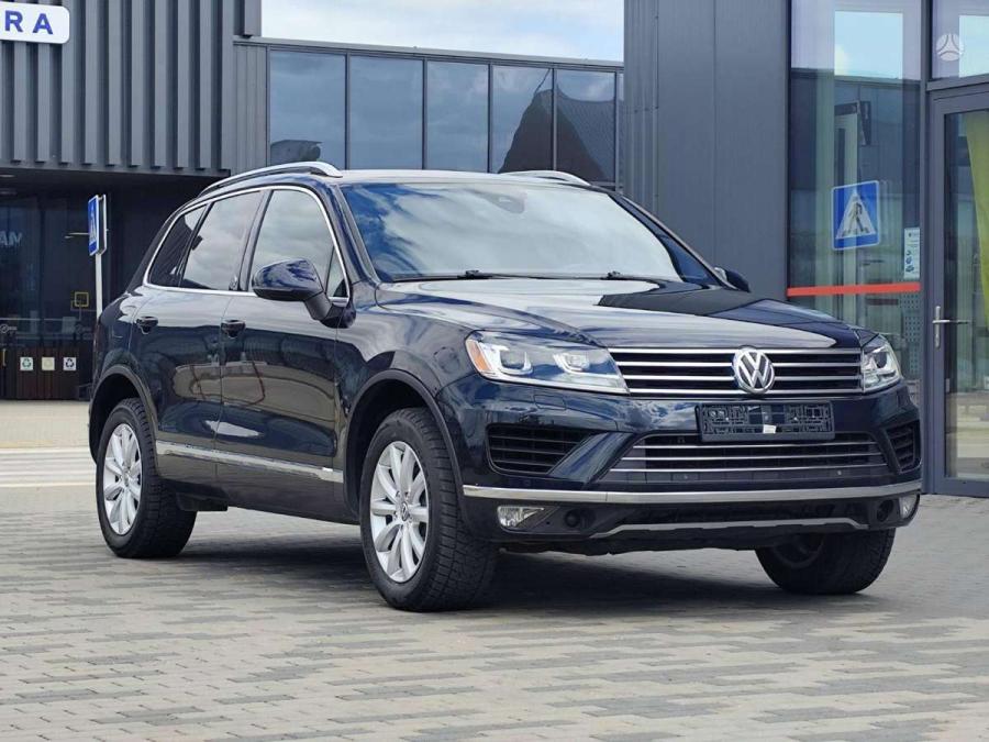 Zils Volkswagen Touareg 2017 Šauļi, ar dzinēja tilpumu 3.60 L un nobraukumu 240 tūkst. km par 14000 €, foto 1 vietnē AUTOMOTO.COM.LV