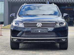 Zils Volkswagen Touareg 2017 Šauļi, ar dzinēja tilpumu 3.60 L un nobraukumu 240 tūkst. km par 14000 €, foto 3 vietnē AUTOMOTO.COM.LV