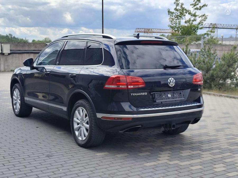 Zils Volkswagen Touareg 2017 Šauļi, ar dzinēja tilpumu 3.60 L un nobraukumu 240 tūkst. km par 14000 €, foto 6 vietnē AUTOMOTO.COM.LV
