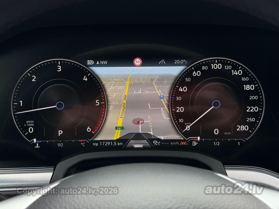 Zils Volkswagen Touareg 2018 Pērnava, ar dzinēja tilpumu 3.00 L un nobraukumu 117 tūkst. km par 37900 €, foto 19 vietnē AUTOMOTO.COM.LV
