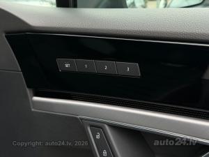 Zils Volkswagen Touareg 2018 Pērnava, ar dzinēja tilpumu 3.00 L un nobraukumu 117 tūkst. km par 37900 €, foto 21 vietnē AUTOMOTO.COM.LV