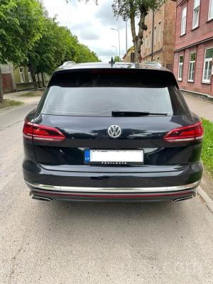Zils Volkswagen Touareg 2018 Liepāja, ar dzinēja tilpumu 3.00 L un nobraukumu 198 tūkst. km par 30000 €, foto 4 vietnē AUTOMOTO.COM.LV