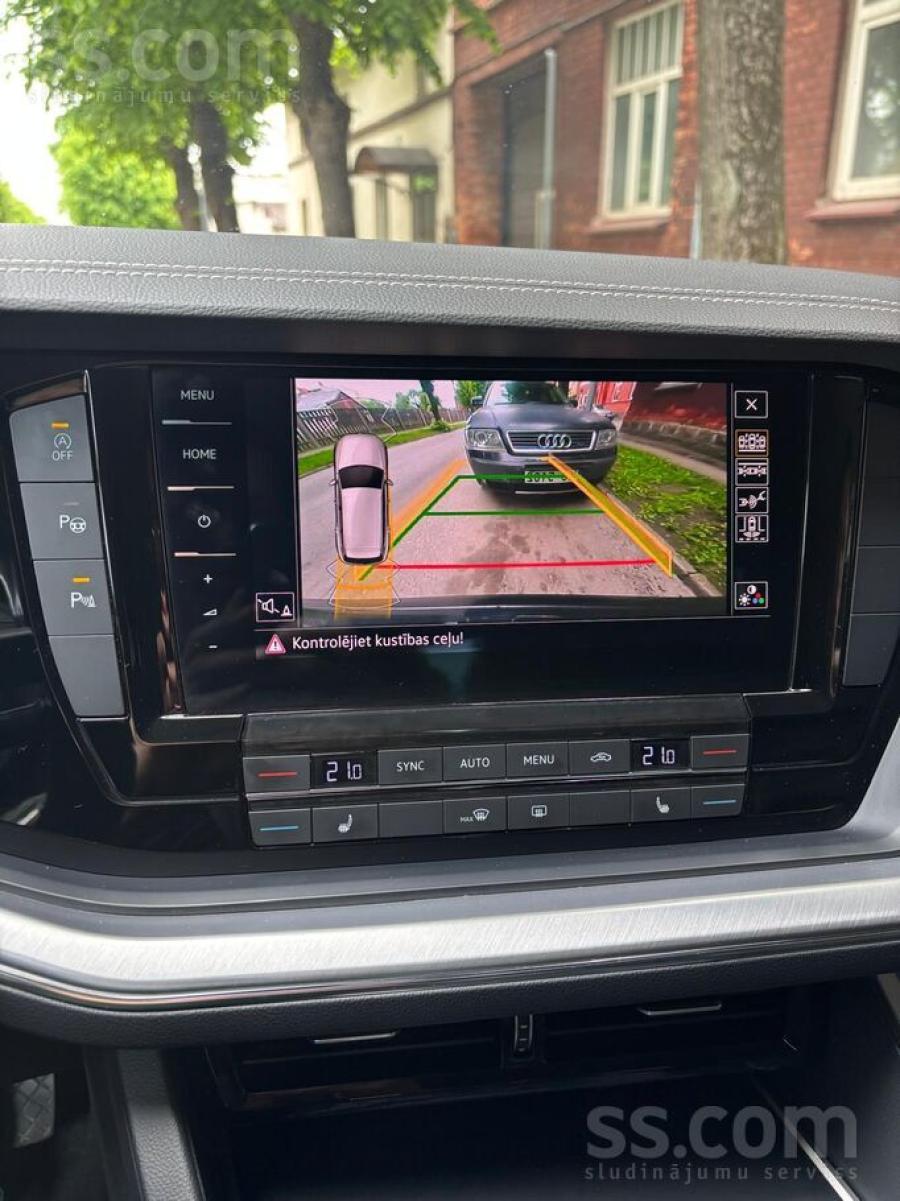 Zils Volkswagen Touareg 2018 Liepāja, ar dzinēja tilpumu 3.00 L un nobraukumu 198 tūkst. km par 30000 €, foto 8 vietnē AUTOMOTO.COM.LV