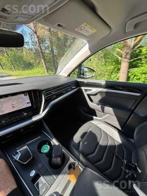 Zils Volkswagen Touareg 2018 Liepāja, ar dzinēja tilpumu 3.00 L un nobraukumu 198 tūkst. km par 30000 €, foto 12 vietnē AUTOMOTO.COM.LV