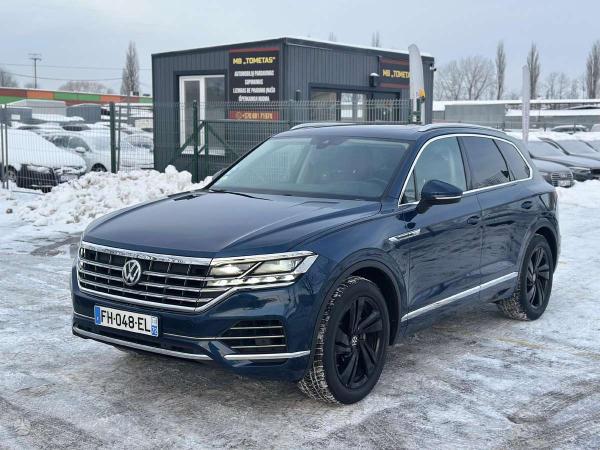 Blue Volkswagen Touareg 2019 in Klaipeda, with an engine capacity of 3.00 L and mileage of 257 thousand km for 29500 €, photo 4 on AUTOMOTO.COM.LV