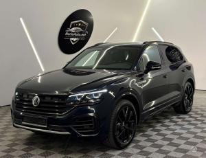 Blue Volkswagen Touareg 2019 in Marijampole, with an engine capacity of 2.97 L and mileage of 205 thousand km for 33850 €, photo 9 on AUTOMOTO.COM.LV