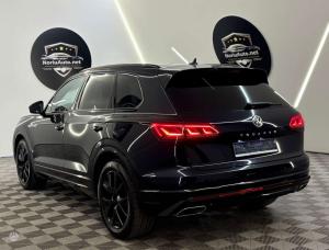 Blue Volkswagen Touareg 2019 in Marijampole, with an engine capacity of 2.97 L and mileage of 205 thousand km for 33850 €, photo 35 on AUTOMOTO.COM.LV
