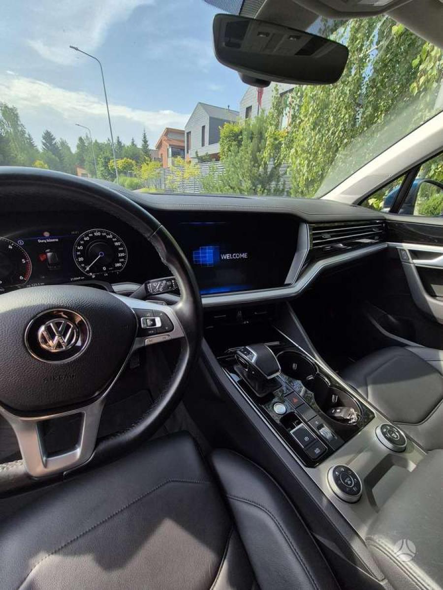 Синий Фольксваген Туарег 2019 в Вильнюс, объемом двигателя 2.97 л и пробегом 213 тыс. км за 31500 €, фото 10 на AUTOMOTO.COM.LV