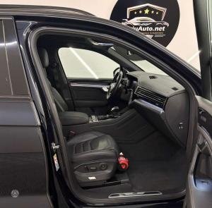 Zils Volkswagen Touareg 2019 Marijampole, ar dzinēja tilpumu 2.97 L un nobraukumu 205 tūkst. km par 33450 €, foto 15 vietnē AUTOMOTO.COM.LV