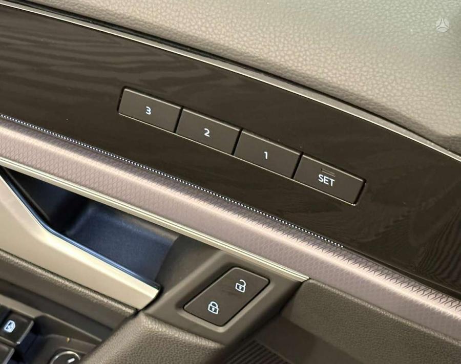 Zils Volkswagen Touareg 2019 Marijampole, ar dzinēja tilpumu 2.97 L un nobraukumu 205 tūkst. km par 33450 €, foto 23 vietnē AUTOMOTO.COM.LV