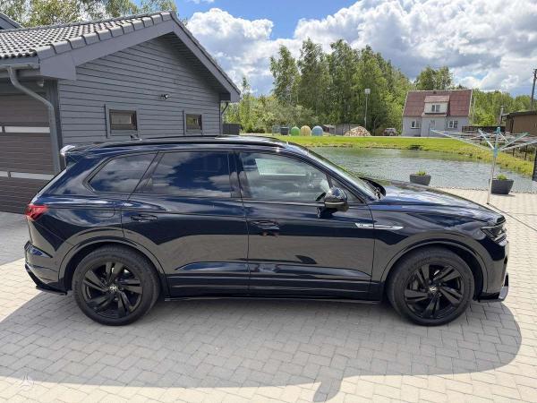 Zils Volkswagen Touareg 2020 Telšiai, ar dzinēja tilpumu 2.97 L un nobraukumu 282 tūkst. km par 30750 €, foto 9 vietnē AUTOMOTO.COM.LV