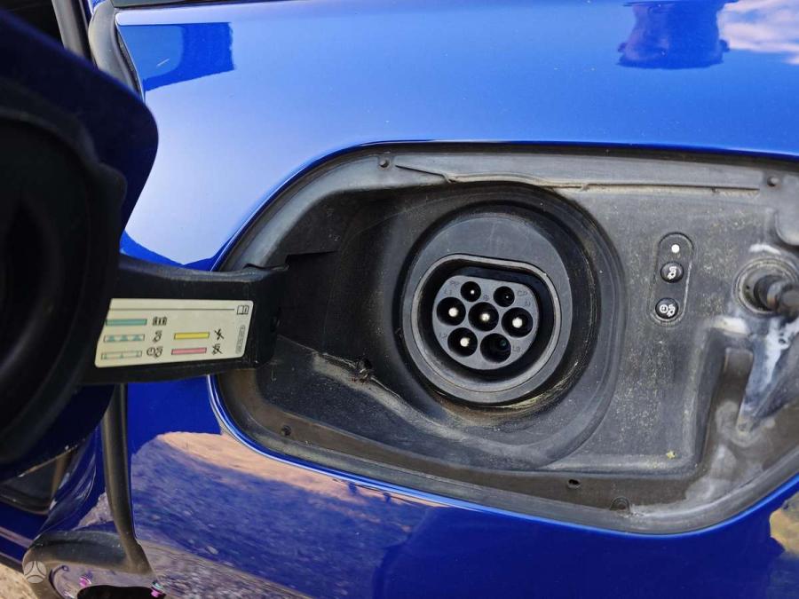 Zils Volkswagen Touareg 2020 Telšiai, ar dzinēja tilpumu 2.97 L un nobraukumu 182 tūkst. km par 27800 €, foto 35 vietnē AUTOMOTO.COM.LV