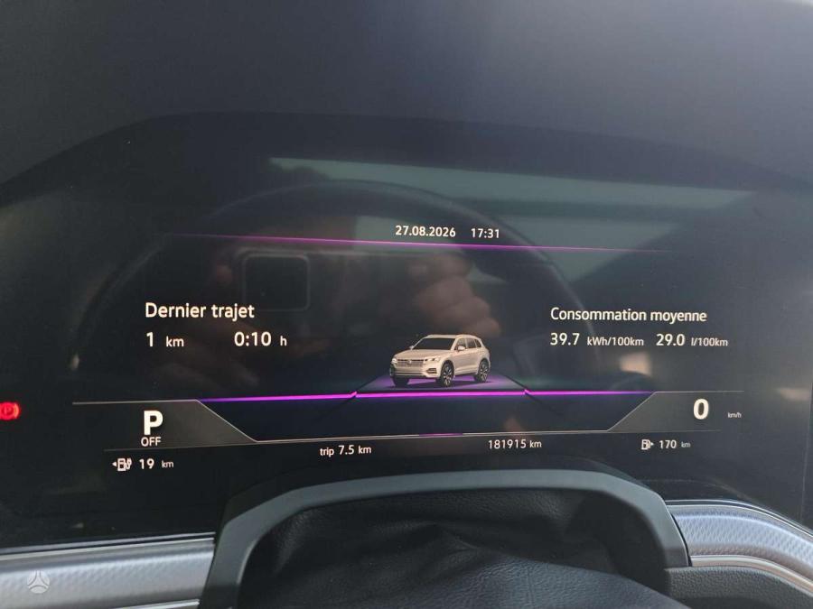 Zils Volkswagen Touareg 2020 Telšiai, ar dzinēja tilpumu 2.97 L un nobraukumu 182 tūkst. km par 27800 €, foto 70 vietnē AUTOMOTO.COM.LV