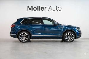 Zils Volkswagen Touareg 2021 Viļņa, ar dzinēja tilpumu 3.00 L un nobraukumu 124 tūkst. km par 43500 €, foto 5 vietnē AUTOMOTO.COM.LV