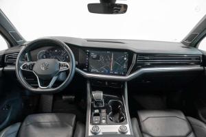 Zils Volkswagen Touareg 2021 Viļņa, ar dzinēja tilpumu 3.00 L un nobraukumu 124 tūkst. km par 43500 €, foto 9 vietnē AUTOMOTO.COM.LV
