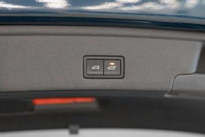 Zils Volkswagen Touareg 2021 Viļņa, ar dzinēja tilpumu 3.00 L un nobraukumu 124 tūkst. km par 43500 €, foto 25 vietnē AUTOMOTO.COM.LV
