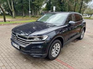 Blue Volkswagen Touareg 2022 in Vilnius, with an engine capacity of 3.00 L and mileage of 157 thousand km for 26900 €, photo 7 on AUTOMOTO.COM.LV