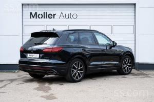 Zils Volkswagen Touareg 2022 Rīga, ar dzinēja tilpumu 3.00 L un nobraukumu 134 tūkst. km par 45900 €, foto 4 vietnē AUTOMOTO.COM.LV