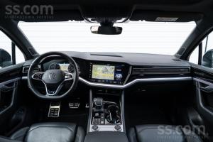 Zils Volkswagen Touareg 2022 Rīga, ar dzinēja tilpumu 3.00 L un nobraukumu 134 tūkst. km par 45900 €, foto 10 vietnē AUTOMOTO.COM.LV