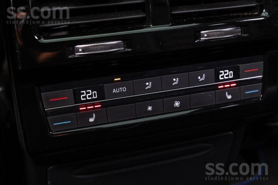 Zils Volkswagen Touareg 2022 Rīga, ar dzinēja tilpumu 3.00 L un nobraukumu 134 tūkst. km par 45900 €, foto 26 vietnē AUTOMOTO.COM.LV
