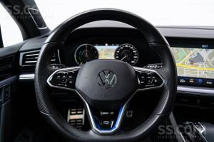 Zils Volkswagen Touareg 2022 Rīga, ar dzinēja tilpumu 3.00 L un nobraukumu 134 tūkst. km par 45900 €, foto 32 vietnē AUTOMOTO.COM.LV