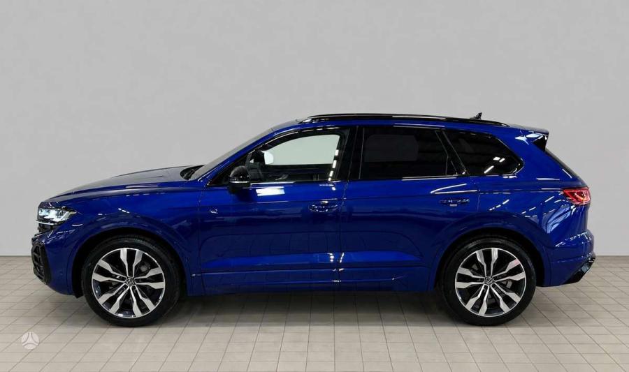 Zils Volkswagen Touareg 2024 Kauņa, ar dzinēja tilpumu 2.97 L un nobraukumu 38 tūkst. km par 67600 €, foto 3 vietnē AUTOMOTO.COM.LV