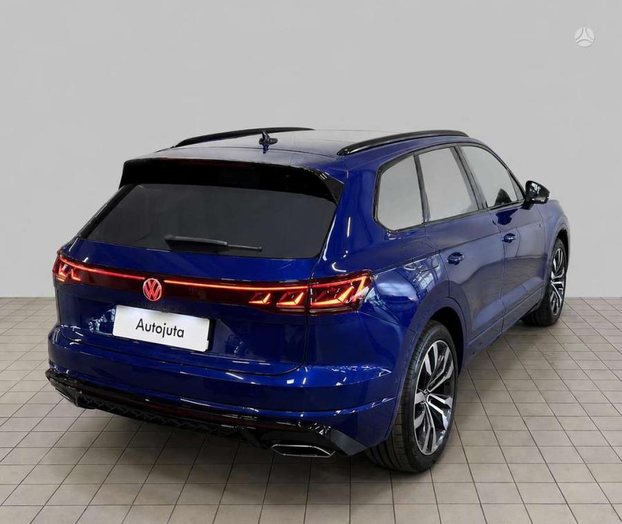 Zils Volkswagen Touareg 2024 Kauņa, ar dzinēja tilpumu 2.97 L un nobraukumu 38 tūkst. km par 67600 €, foto 5 vietnē AUTOMOTO.COM.LV