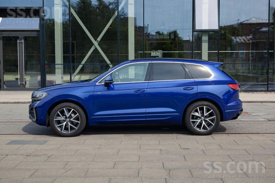 Zils Volkswagen Touareg 2025 Rīga, ar dzinēja tilpumu 3.00 L un nobraukumu 19 tūkst. km par 71950 €, foto 8 vietnē AUTOMOTO.COM.LV