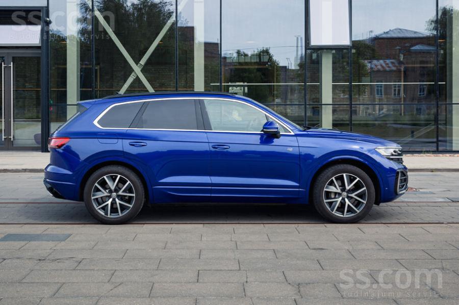 Zils Volkswagen Touareg 2025 Rīga, ar dzinēja tilpumu 3.00 L un nobraukumu 19 tūkst. km par 71950 €, foto 9 vietnē AUTOMOTO.COM.LV