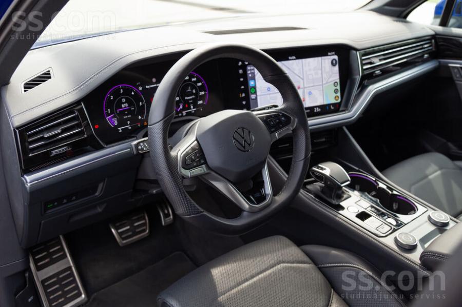 Zils Volkswagen Touareg 2025 Rīga, ar dzinēja tilpumu 3.00 L un nobraukumu 19 tūkst. km par 71950 €, foto 14 vietnē AUTOMOTO.COM.LV