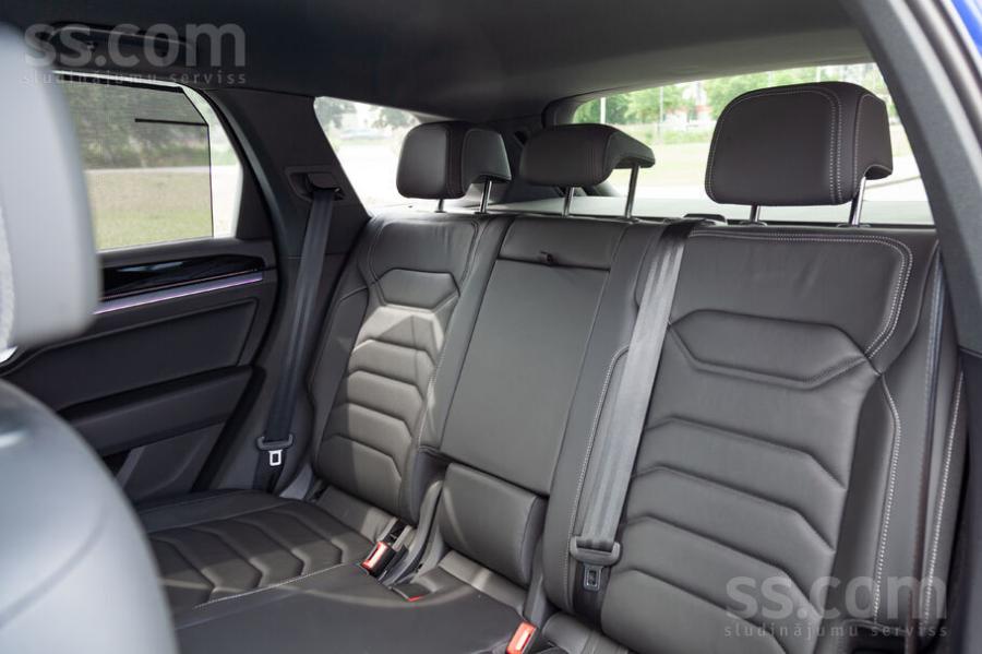 Zils Volkswagen Touareg 2025 Rīga, ar dzinēja tilpumu 3.00 L un nobraukumu 19 tūkst. km par 71950 €, foto 24 vietnē AUTOMOTO.COM.LV