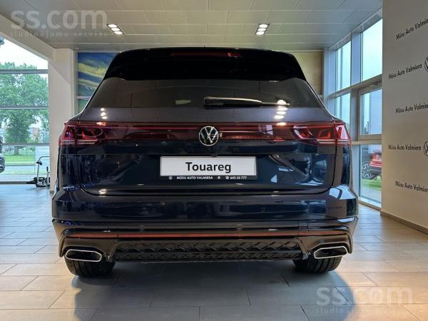 Blue Volkswagen Touareg 2026 in Valmiera, with an engine capacity of 3.00 L and mileage of 10 thousand km for 74700 €, photo 6 on AUTOMOTO.COM.LV