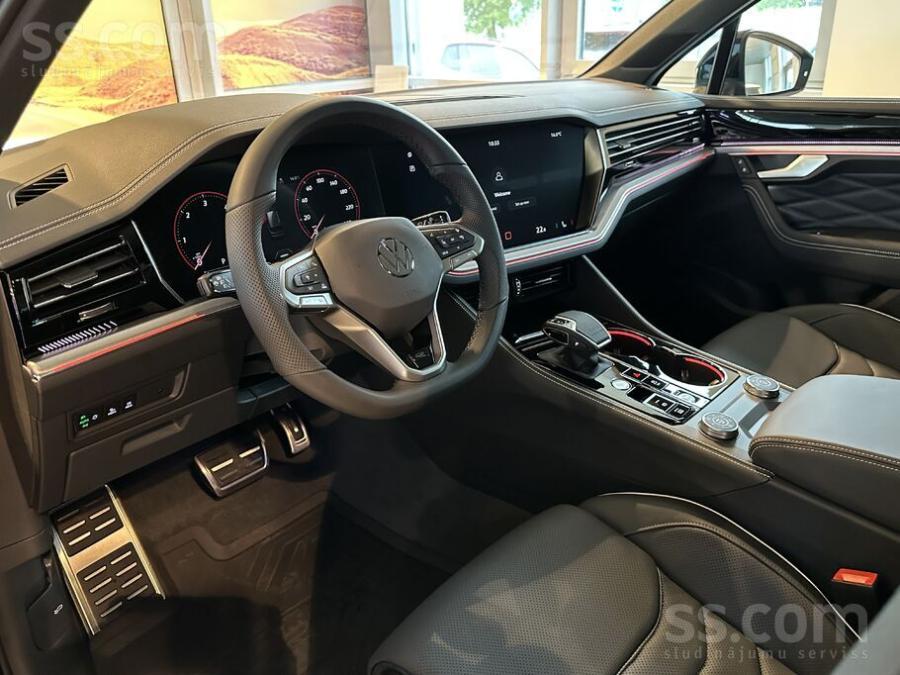 Zils Volkswagen Touareg 2026 Valmiera, ar dzinēja tilpumu 3.00 L un nobraukumu 10 tūkst. km par 74700 €, foto 10 vietnē AUTOMOTO.COM.LV