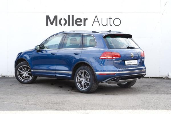 Zils Volkswagen Touareg 2017 Rīga, ar dzinēja tilpumu 3.00 L un nobraukumu 182 tūkst. km par 16800 €, foto 2 vietnē AUTOMOTO.COM.LV