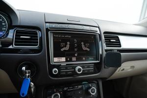 Zils Volkswagen Touareg 2017 Rīga, ar dzinēja tilpumu 3.00 L un nobraukumu 182 tūkst. km par 16800 €, foto 17 vietnē AUTOMOTO.COM.LV