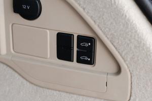 Zils Volkswagen Touareg 2017 Rīga, ar dzinēja tilpumu 3.00 L un nobraukumu 182 tūkst. km par 16800 €, foto 26 vietnē AUTOMOTO.COM.LV