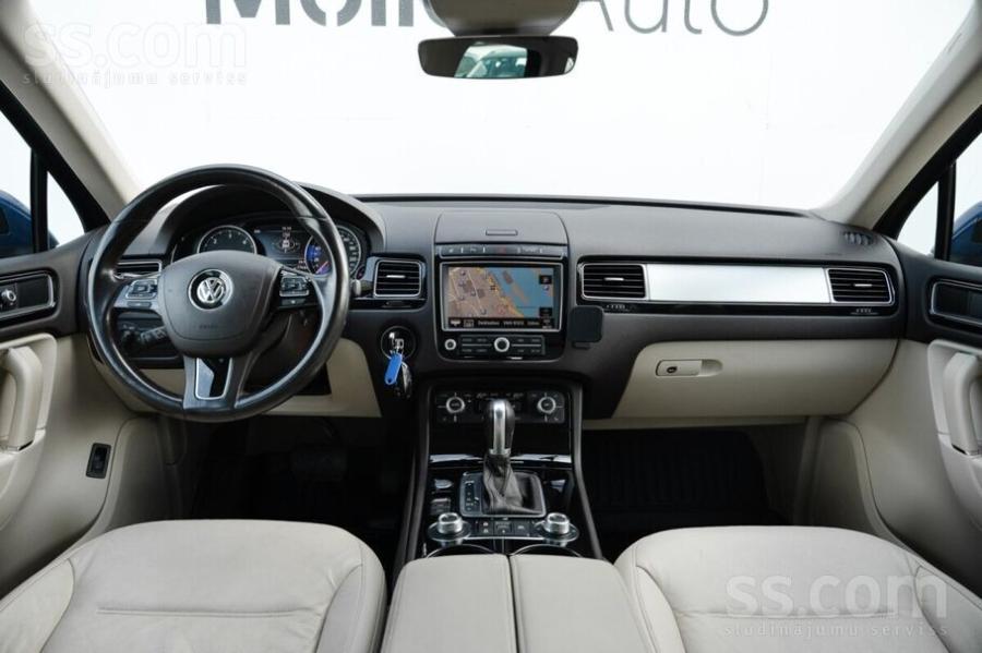 Zils Volkswagen Touareg 2017 Rīga, ar dzinēja tilpumu 3.00 L un nobraukumu 182 tūkst. km par 16800 €, foto 23 vietnē AUTOMOTO.COM.LV