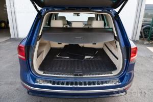 Zils Volkswagen Touareg 2017 Rīga, ar dzinēja tilpumu 3.00 L un nobraukumu 182 tūkst. km par 16800 €, foto 24 vietnē AUTOMOTO.COM.LV