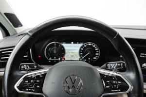 Blue Volkswagen Touareg 2021 in Riga, with an engine capacity of 3.00 L and mileage of 103 thousand km for 43900 €, photo 22 on AUTOMOTO.COM.LV
