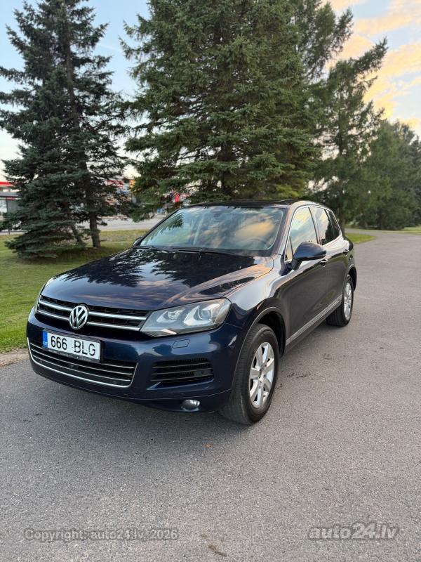 Zils Volkswagen Touareg 2011 Tallina, ar dzinēja tilpumu 3.00 L un nobraukumu 0 tūkst. km par 6499 €, foto 1 vietnē AUTOMOTO.COM.LV